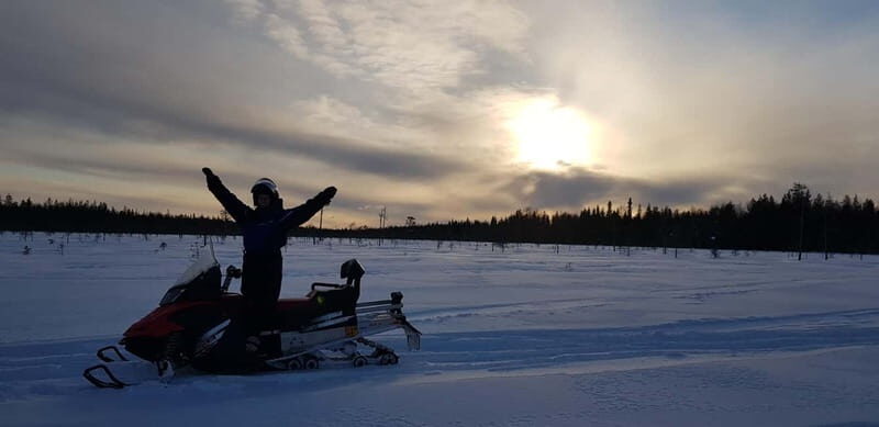 Saariselka: Snowmobile Safari on Tundra with BBQ - Key Points