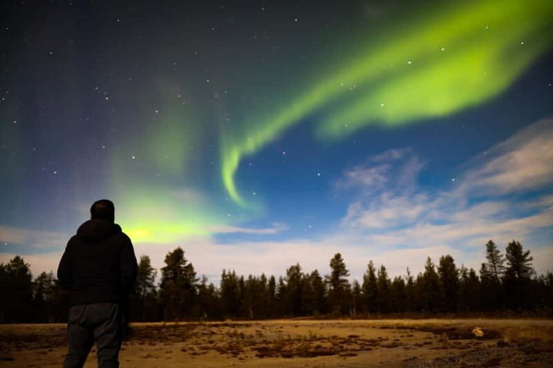 Saariselkä,Kakslauttanen: Aurora Hunting & Photography Tour. - Transportation and Group Size