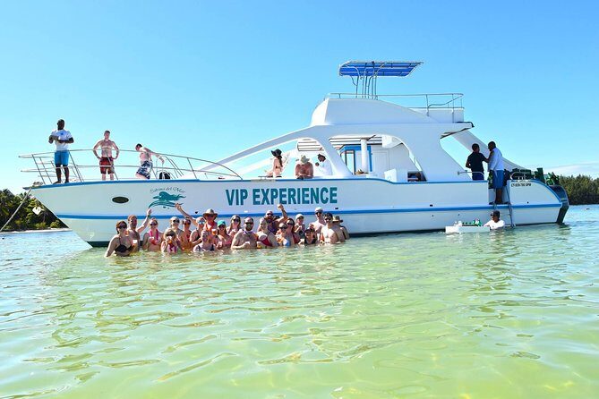 Sabina del Mar Party Boat VIP - Who Should Consider This Tour?