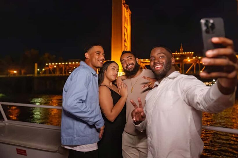 Sacramento: City Cruises Rock The Yacht River Cruise - An Authentic Look at the Sacramento River Cruise Experience