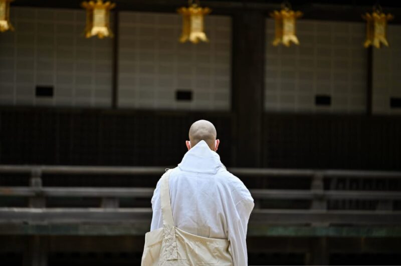 Sacred Koyasan: Meditation in Sanctuary to Purification - Uncovering the Rich Buddhist Heritage