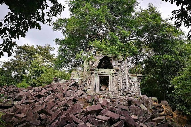Sacred Stones & Jungle Ruins: Beng Mealea and Banteay Srei - What to Expect from the Tour Experience