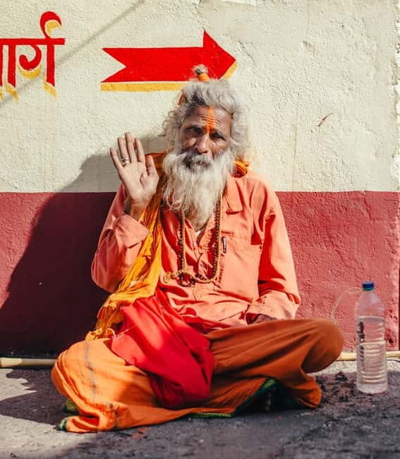 Sacred Streets Under the Stars: Night Tour of Rishikesh - Visiting the Beatles Ashram