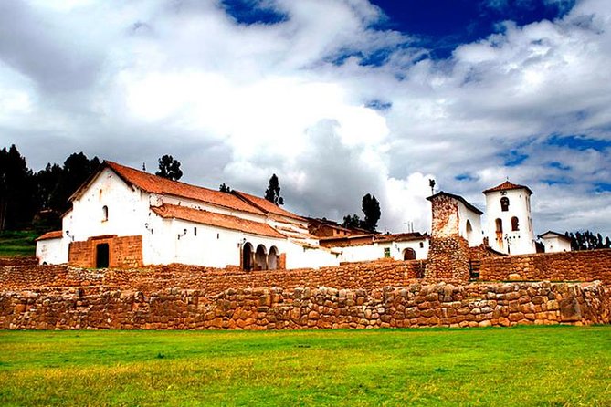 Sacred Valley Private Tour: Chinchero, Ollantaytambo and Pisaq - Pisac: Market Exploration