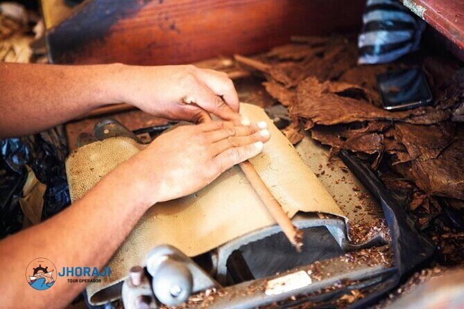 Safari tour with Jhoraji : mountain rivers and local market - Ending the Day at Macao Beach