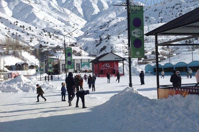SAFED-DARA: Skiing, snowboarding, One-day tour - Itinerary Breakdown: What to Expect