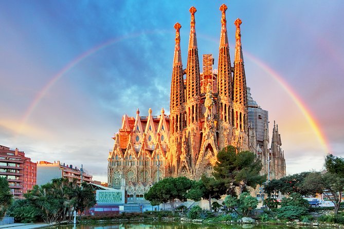 Sagrada Familia and Barcelona Highlights: Private Guided 4-Hour Driving Tour - FAQs