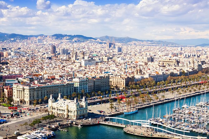 Sagrada Familia and Old Town Private Tour With Hotel Pick-Up - Scenic Views From Montjuïc