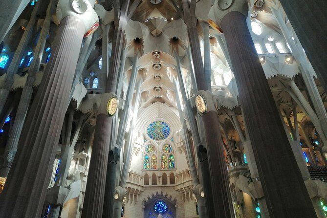 Sagrada Familia Guided Group Tour With Options - Inclusions