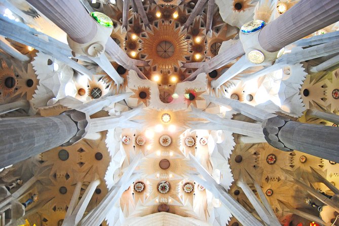 Sagrada Familia Private Guided Tour With Skip the Line Tickets - Tour Logistics and Requirements