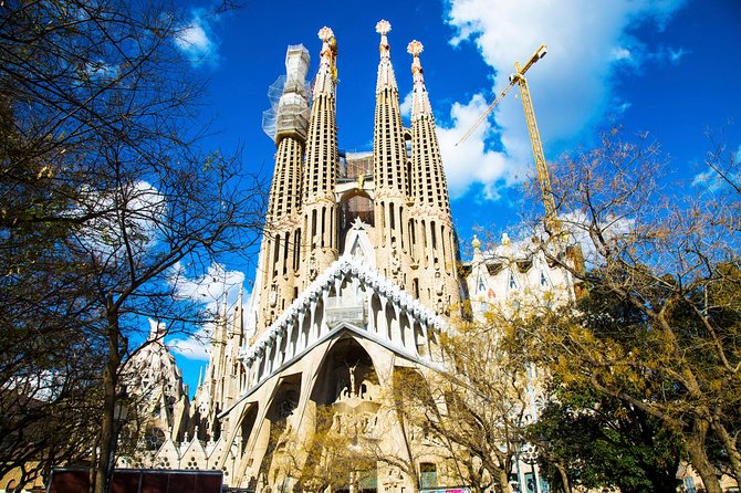 Sagrada Familia Private Guided Tour With Skip the Line Tickets - Additional Considerations