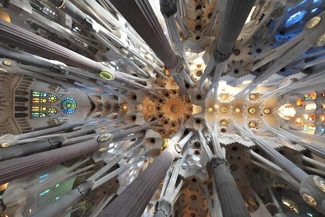 Sagrada Familia Private Tour in Barcelona - Pricing and Tour Duration