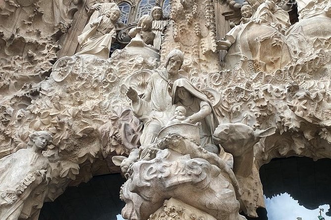 Sagrada Familia Private Tour Review - Meeting and Accessibility Details