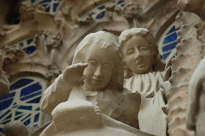 Sagrada Familia Private Tour Review - Architectural Insights and Interactive Elements