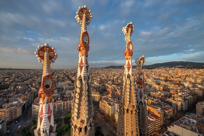 Sagrada Familia Private Tour With Priority Entrance - Expert Guides