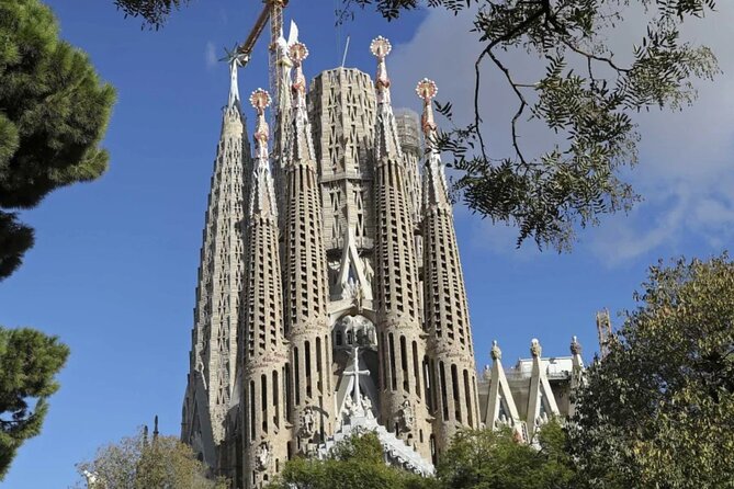 Sagrada Familia Private Tour With Skip-The-Line Ticket - Accessibility and Additional Information