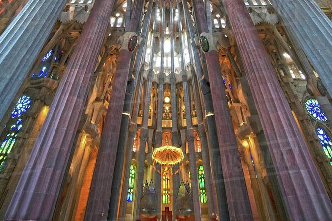 Sagrada Familia Private Tour With Skip-The-Line Ticket - Skip-the-Line Ticket Benefits