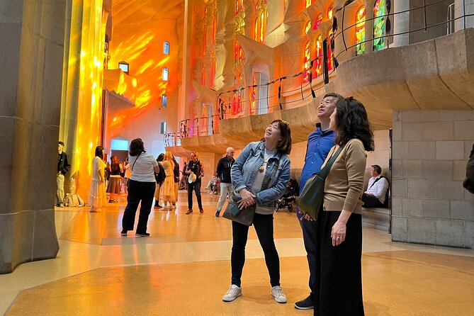 Sagrada Familia Tour With Express Entry and Local Guide - Customer Reviews and Testimonials