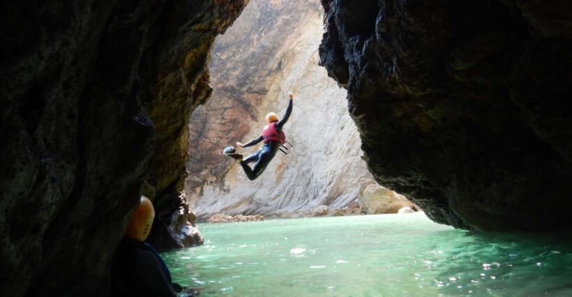 Sagres: Coasteering - Swimming, Cliff Jump & Rock Climbing - Introduction