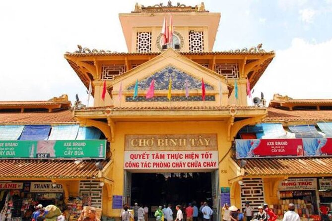 Saigon City One Day Discover By Cyclo Ride Private Tour With Guide - The Reviews Speak for Themselves