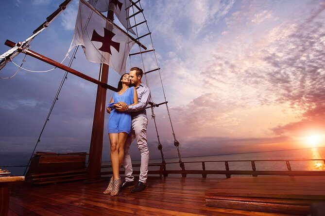 Sail Under Light of the Moon & Enjoy a Romantic Dinner in Spanish Galleon - Practical Tips for Booking and Enjoyment