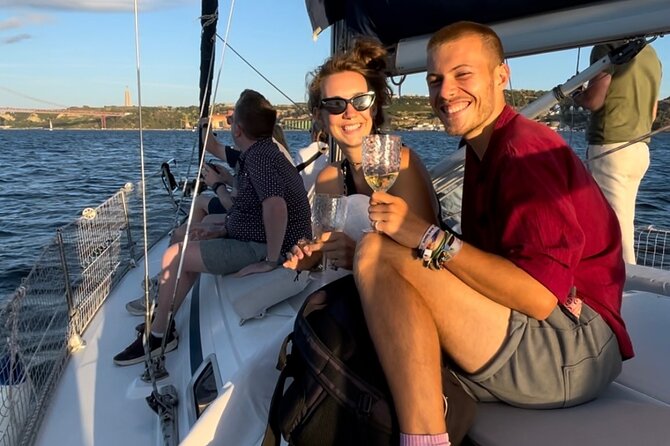 Sailboat Excursion Along the Magnificent Tagus River - Key Points