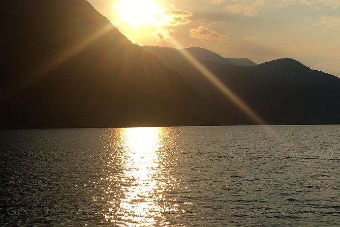 Sailing at Sunset on Lake Como: How to escape from daily routine - The Experience on Board