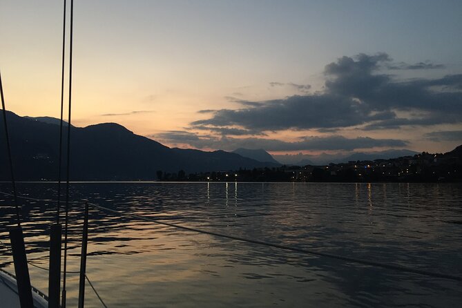 Sailing at Sunset on Lake Como: How to escape from daily routine - Authenticity and Comfort