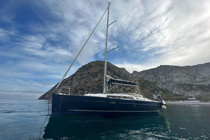 Sailing boat tour in Syracuse - A Sailing Tour in Syracuse: Authentic, Relaxing, and Scenic