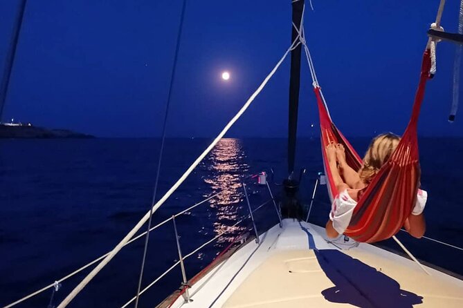 Sailing boat tour with lunch and swimming stops - Authentic Experiences and Traveler Feedback