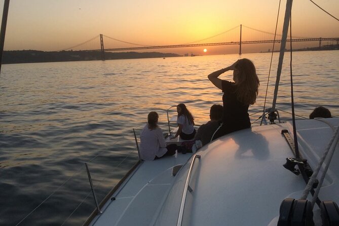 Sailing Catamaran Sunset Group Cruise with Welcome Drink - A Deep Dive into the Lisbon Sunset Catamaran Cruise