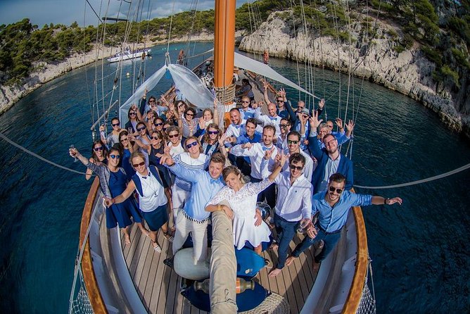 Sailing Day in the Heart of the Calanques - Positive Customer Feedback