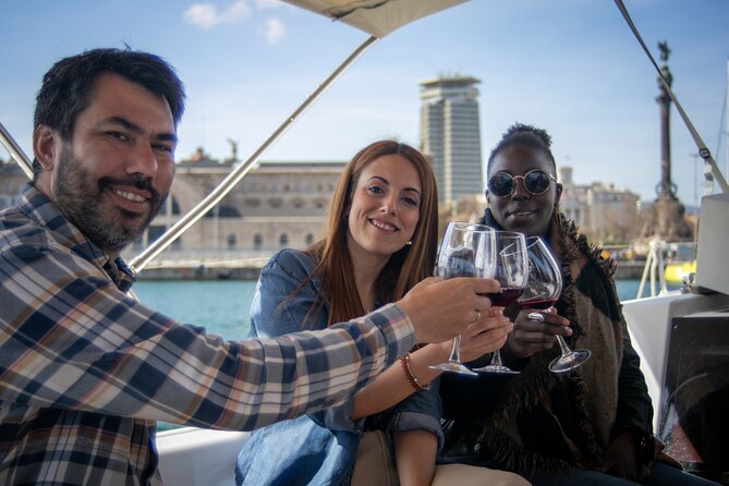 Sailing Tour and Tasting of Submarine wines on board - Key Points