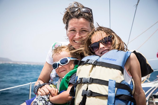 Sailing Tour Around the Lobos Island Natural Park / 4h - Meeting Point and Logistics
