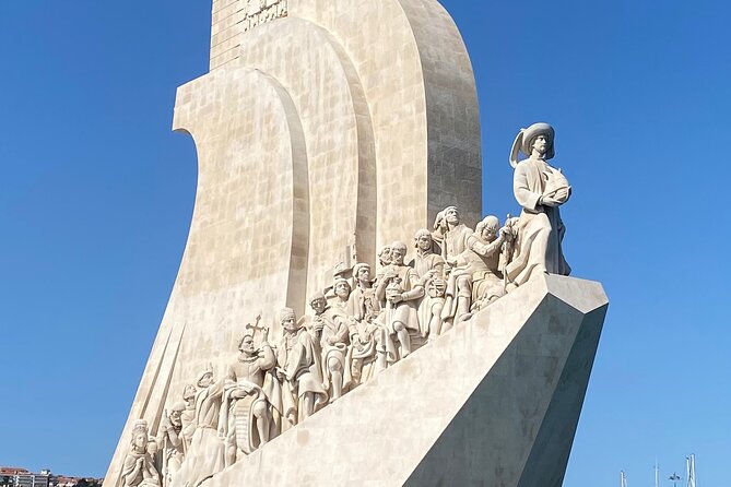 Sailing Tour on Tagus River - Engaging With the Knowledgeable Crew