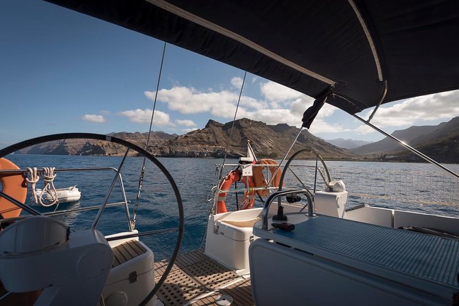 Sailing Trip and Snorkeling at Puerto De Mogan - Unique Features of the Trip