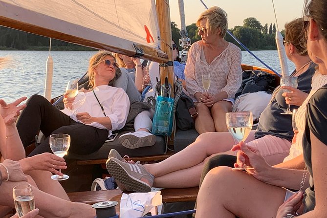 Sailing Trip on the Hamburg Outer Alster - Passenger Reviews and Satisfaction Ratings