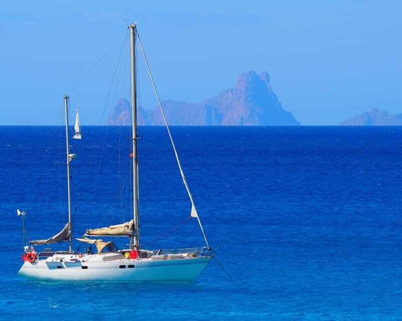Sailing Yacht Day Charter; Ibiza to Formentera (return) - Authenticity and Highlights