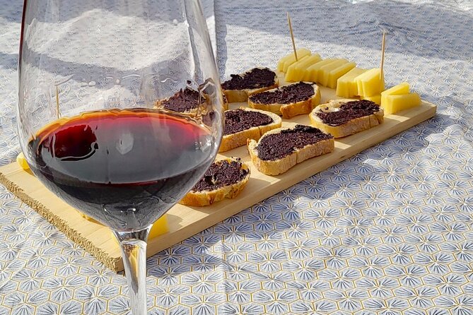 Saint-Emilion Afternoon Tour - 2 Wineries, tastings & delicacies - Who Would Love This Tour?