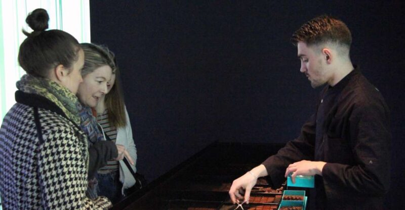 Saint-Germain-des-Prés: Pastry and Chocolate Walking Tour - What to Expect at Each Stop