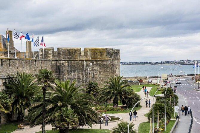 Saint-Malo: 1h30 Guided Boat Trip - Key Points
