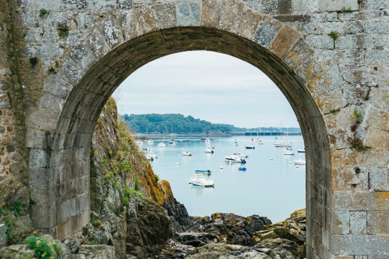 Saint-Malo: Guided Boat Tour with Local Captain - Who Should Consider This Tour?
