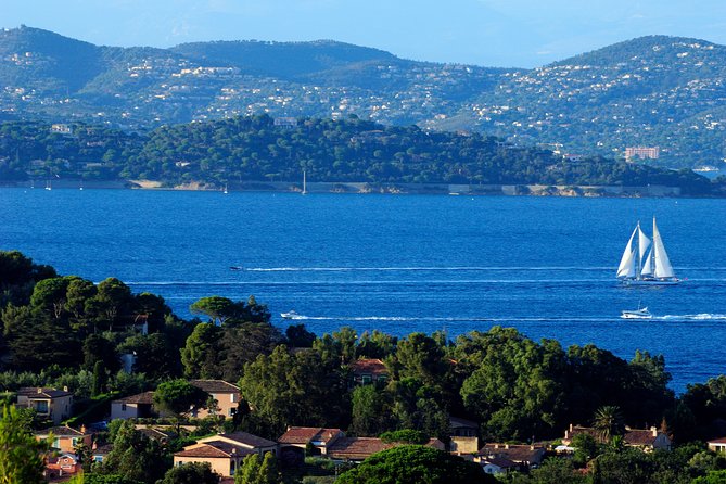 Saint-Tropez and Port Grimaud Day From Nice Small-Group Tour - Getting to St. Tropez and Port Grimaud