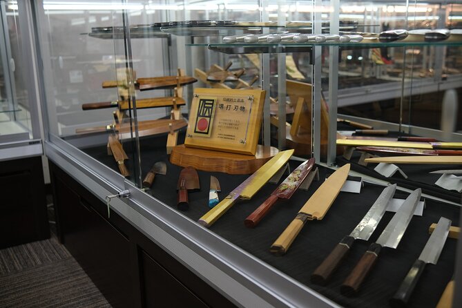Sakai - Knife Factory and Craft Walking Tour - Exploring Sakais Knife-Making Tradition