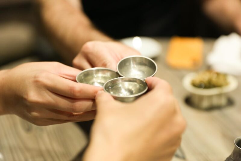 Sake Bar and Pub Crawl in Central Kyoto (Food & Sake Tour) - Key Points