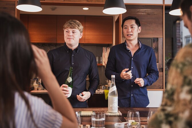 Sake Tasting Omakase Course by Certified Sommeliers in Tokyo - Sophisticated Tasting Room
