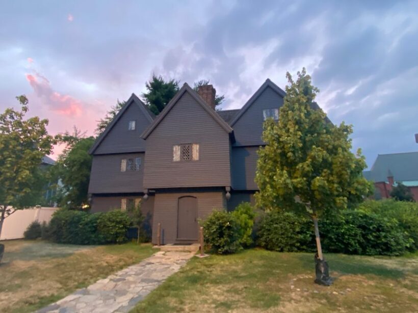 Salem, MA: History and Hauntings Guided Walking Tour - An Introduction to Salem’s Haunted Streets