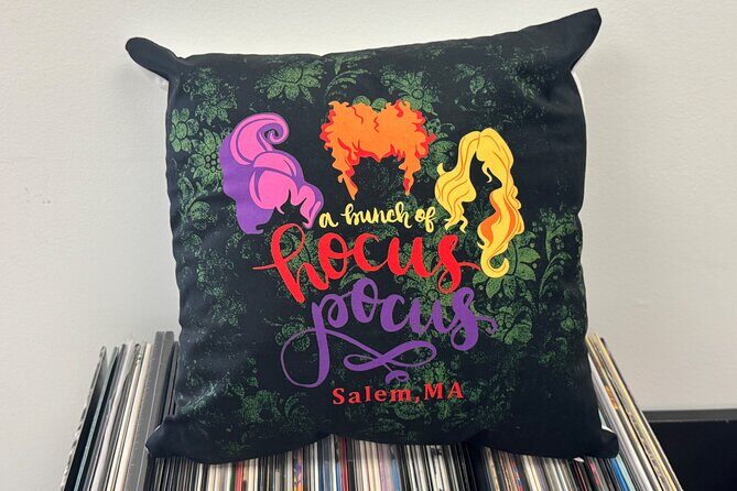 Salem Movie Magic Tour: Hocus Pocus and Bewitched locations - Group Size and Accessibility