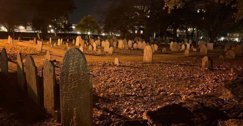 Salem: Specters and Apparitions Ghost Hunting Tour - Authentic Salem with a Paranormal Spin