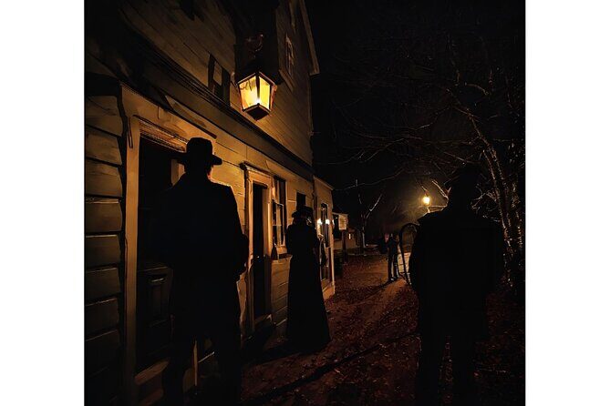 Salem Walking Activity Tour with Maritime Historic Site visit - An Honest Look at the Salem Ghost Tour Experience